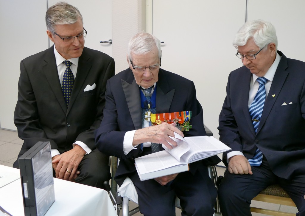 Tenho Tikkanen päivänsankarille: ”Esimerkin voima on ollut Pentti ...